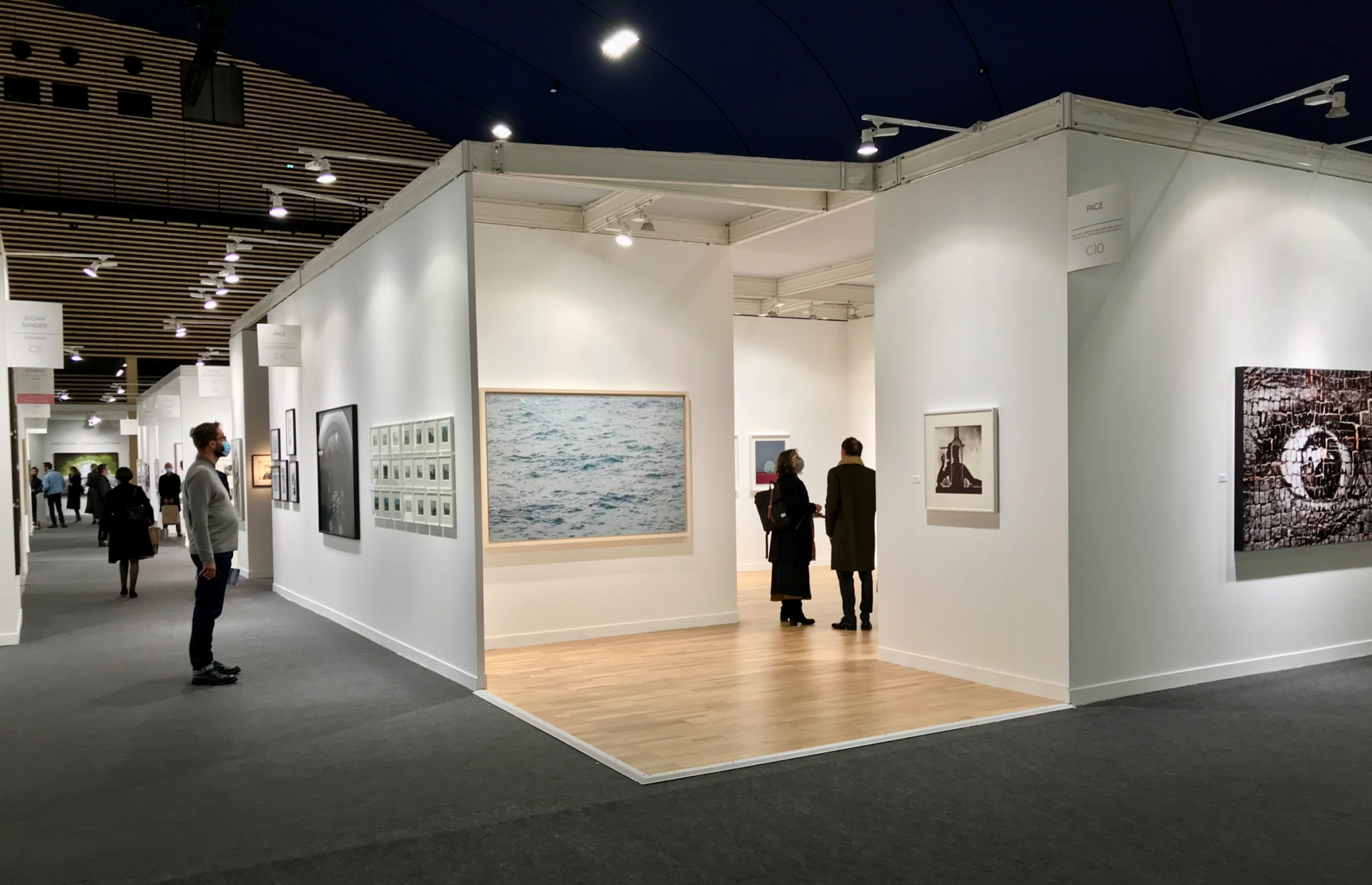 Paris Photo 2021, vue de la Pace Gallery – Paris Art Now